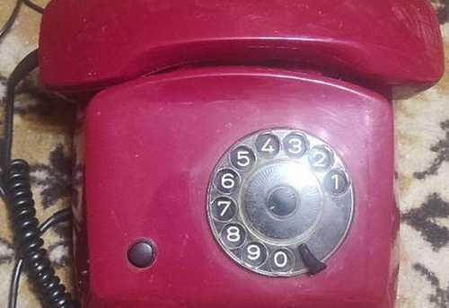 Старый телефон СССР винтажный