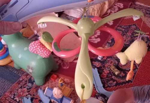 Детская игрушка на кроватку музыкальная