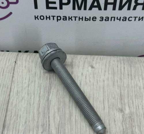 Болт BMW 5 G30/G31 G30 2017 31106872062
