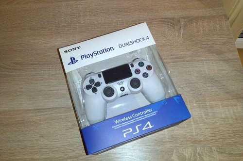 Геймпад DualShock4 Sony PS4 белый