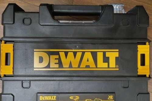 Дрель шуруповерт dewalt