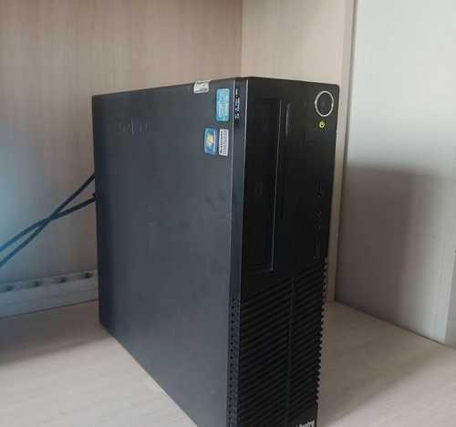 Lenovo Core i7 (Xeon) / 16 GB / Quadro K620