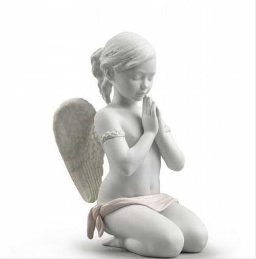 Статуэтка Lladro "Ангел небесной молитвы"