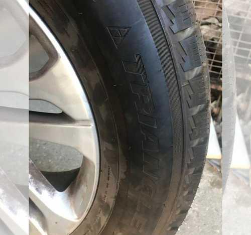 Triangle Snowlink PL02 235/65 R17 108R