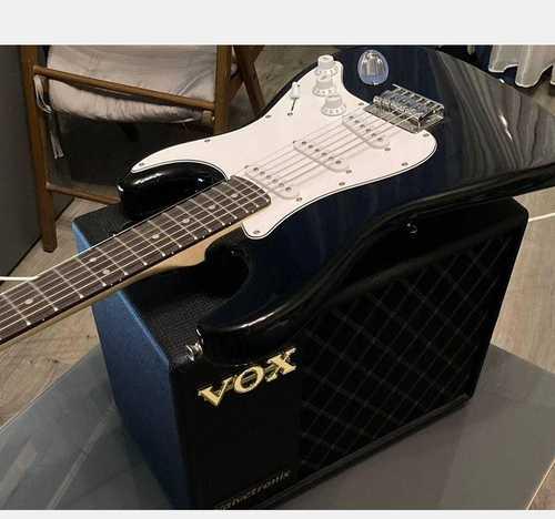 Комбоусилитель VOX VT20X   Электрогитара fender sq