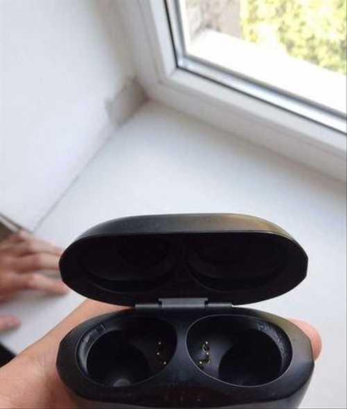 Кейс от беспроводных наушников JBL