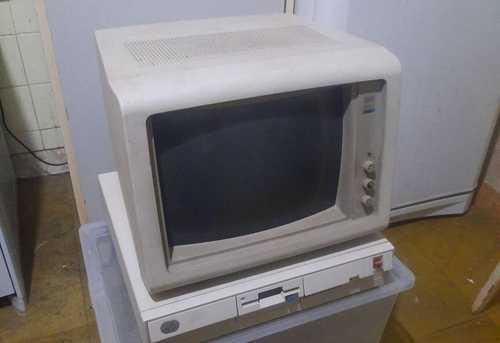 Компьютер IBM 8530