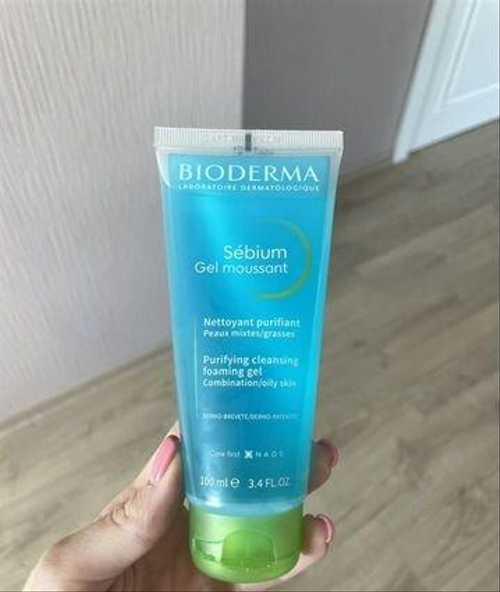 Bioderma очищающий гель себиум