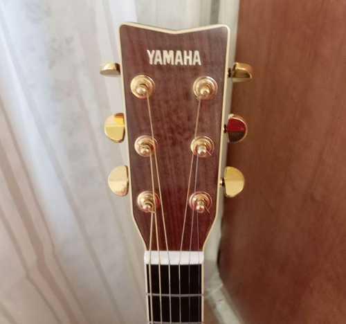 Акустическая гитара Yamaha (Оригинал)
