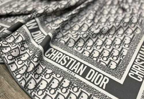 Шелковый платок шаль Dior Oblique серыйс пудровым