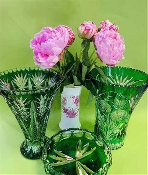 Хрустальная ваза 26х20см изумрудного цвета гдр