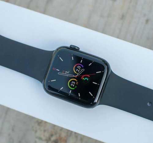 Apple watch se gen 2 44 mm