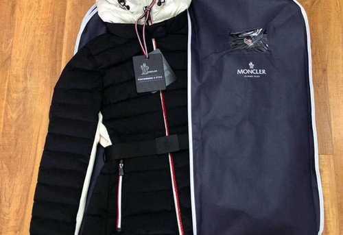 Moncler пуховик