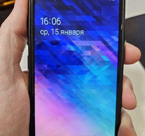 Samsung Galaxy A8 (2018), 4/32 ГБ