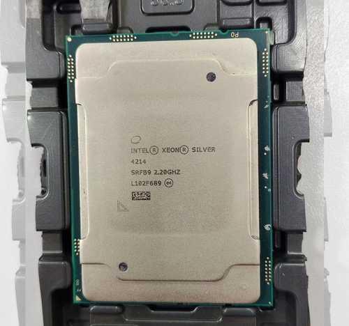 Процессор Intel Xeon Silver 4214 (srfb9)