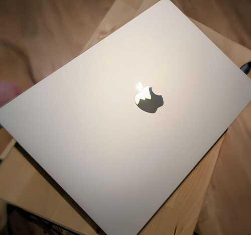 Macbook air m2, 16gb