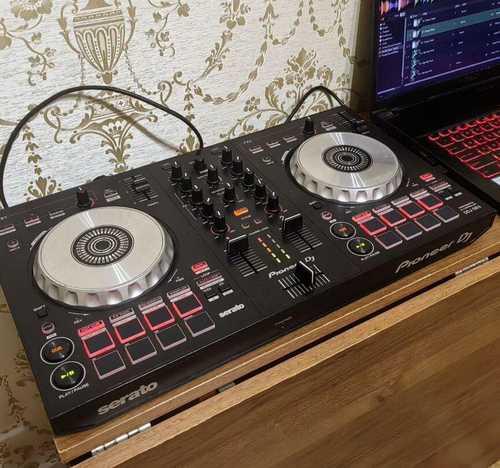 Dj контролер Pioneer DDJ-SB3