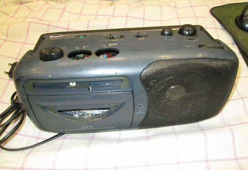 Philips AQ4150/01 магнитола