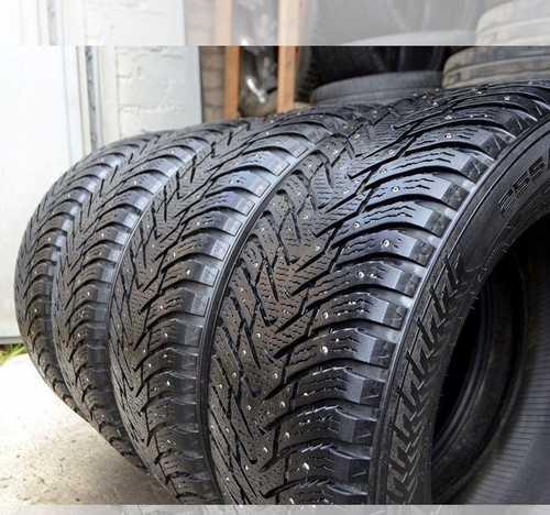 Nokian Tyres Hakkapeliitta 8 SUV 255/55 R18