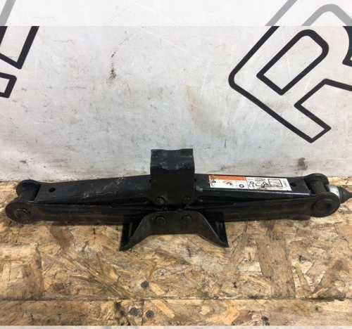 Домкрат Mitsubishi Asx 1