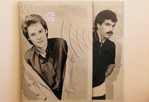 1030 Daryl Hall & John Oates – Voices