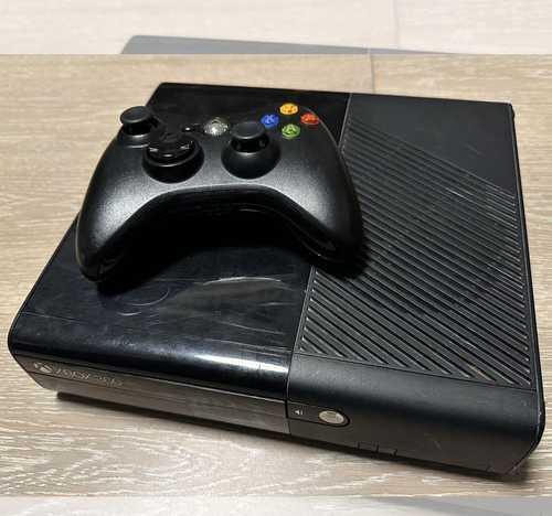 Xbox 360 slim E прошитый freeboot 250 gb с играми