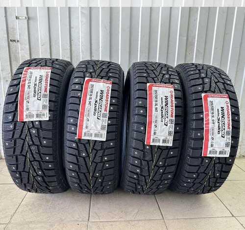 Roadstone Winguard WinSpike 225/45 R17 91T