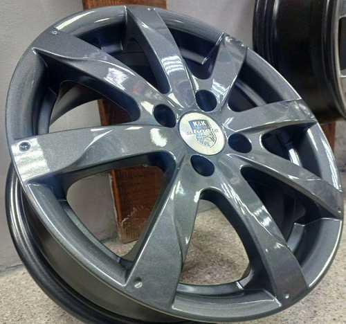 Диски литые кик Джемини R15 4*100 ET37 D60.1 кварц