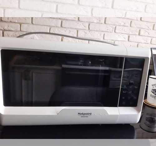 Свч микроволновая печь бу Hotpoint Ariston