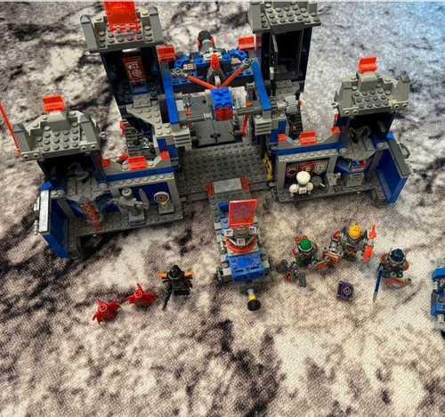 Lego nexo knights 70317