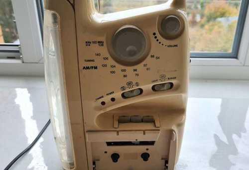 Радио,кассетная магнитофон,фонарь СССР