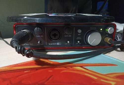 Аудиокарта Focusrite Scarlett 2i2 1st gen