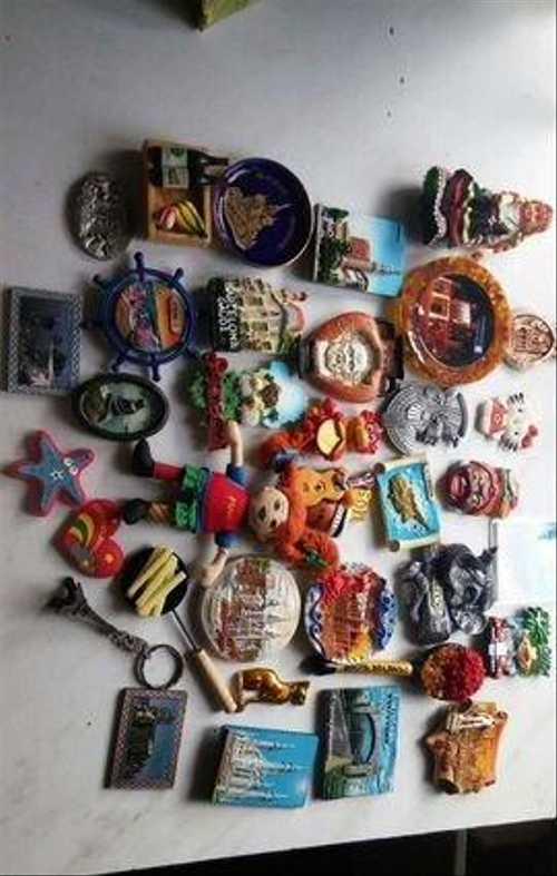 Сувениры.магниты на холодильник из разных стран
