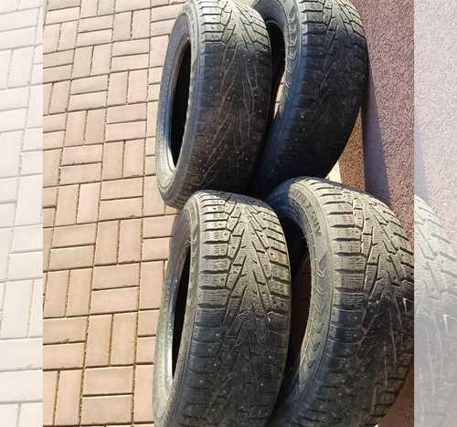 Nokian Tyres Hakkapeliitta 7 SUV 235/65 R17