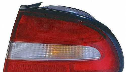 Фонарь правый задний в крыло Mitsubishi Galant 7