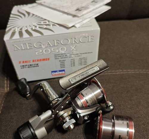 Катушка Daiwa Megaforce 2050 X