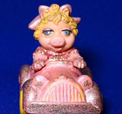 Раритетная игрушка из Mcdonalds 1986 ms Piggy