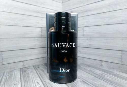 Мужские духи DiorSauvage LUX