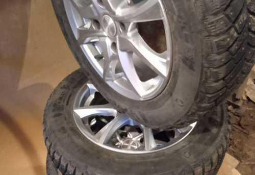 Michelin X-Ice North 4 185/65 R15