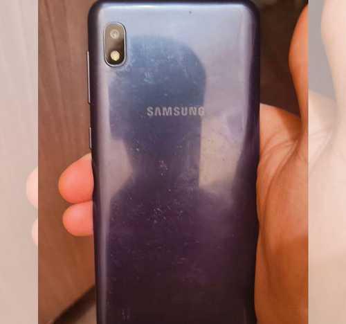 Samsung Galaxy A10, 2/32 ГБ