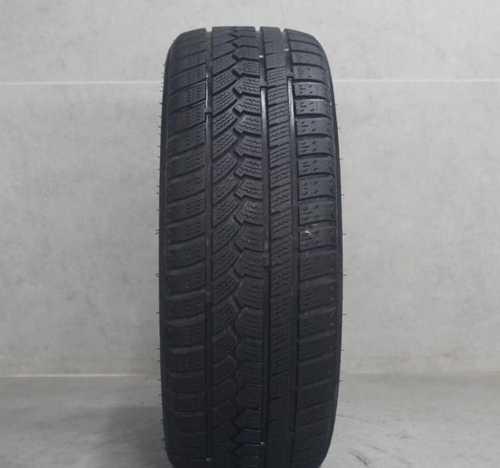Ovation W-586 225/45 R18