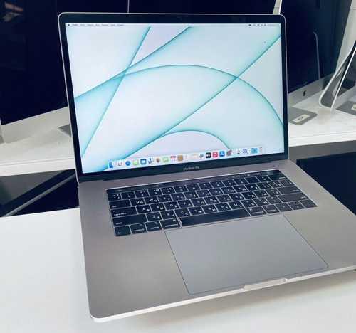 MacBook Pro 15 (2018) i7 2.6 16/500 (П-907)