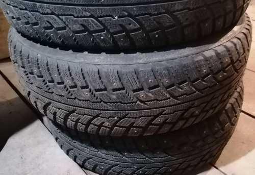 Kumho PorTran KC53 215/70 R16