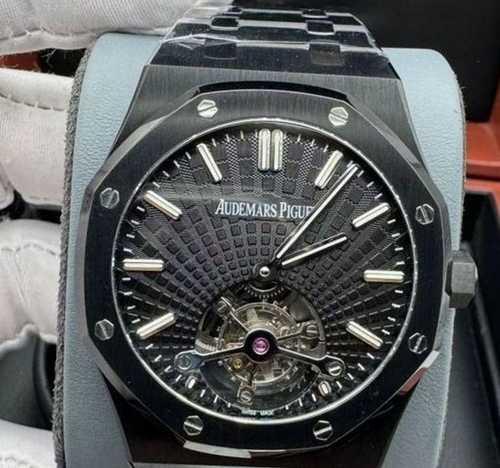 Красивые мужские часы Audemars Piguet
