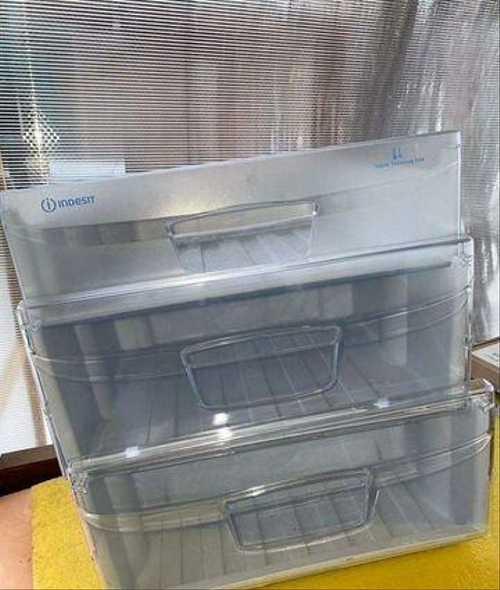 Ящики пластиковые для холодильника