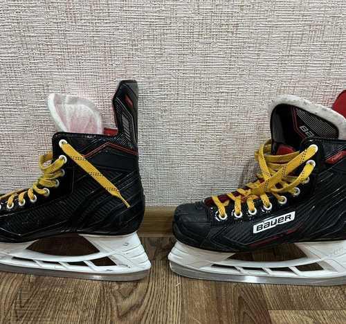 Хоккейные коньки bauer NSX. Размер EUR 42 (7.0)
