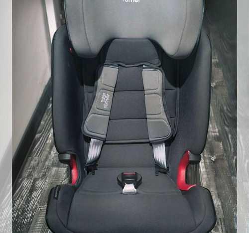 Britax Roemer Advansafix IV