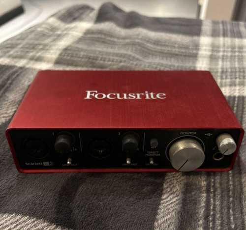 Звуковая карта focusrite scarlett 2i2