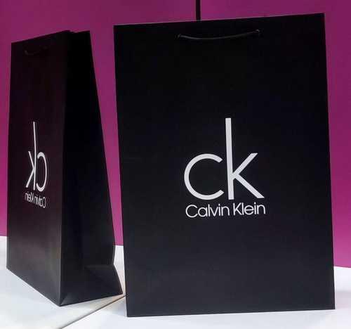 Calvin Klein брендовый пакет, средний М