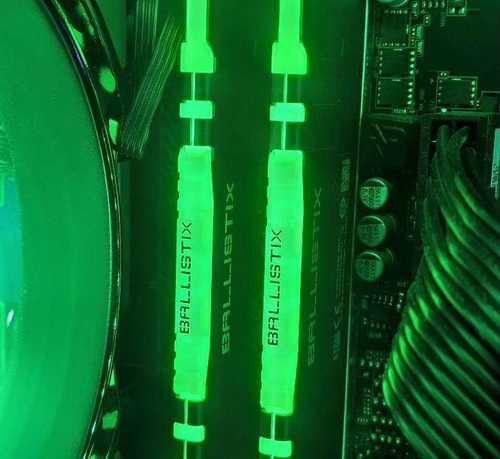 Crucial ballistix RGB 16gb kit ddr4 3000